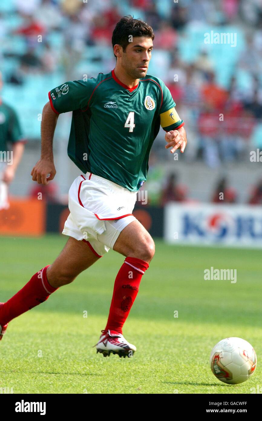 Soccer -FIFA World Cup 2002 - Second Round - Mexico v USA Stock Photo ...