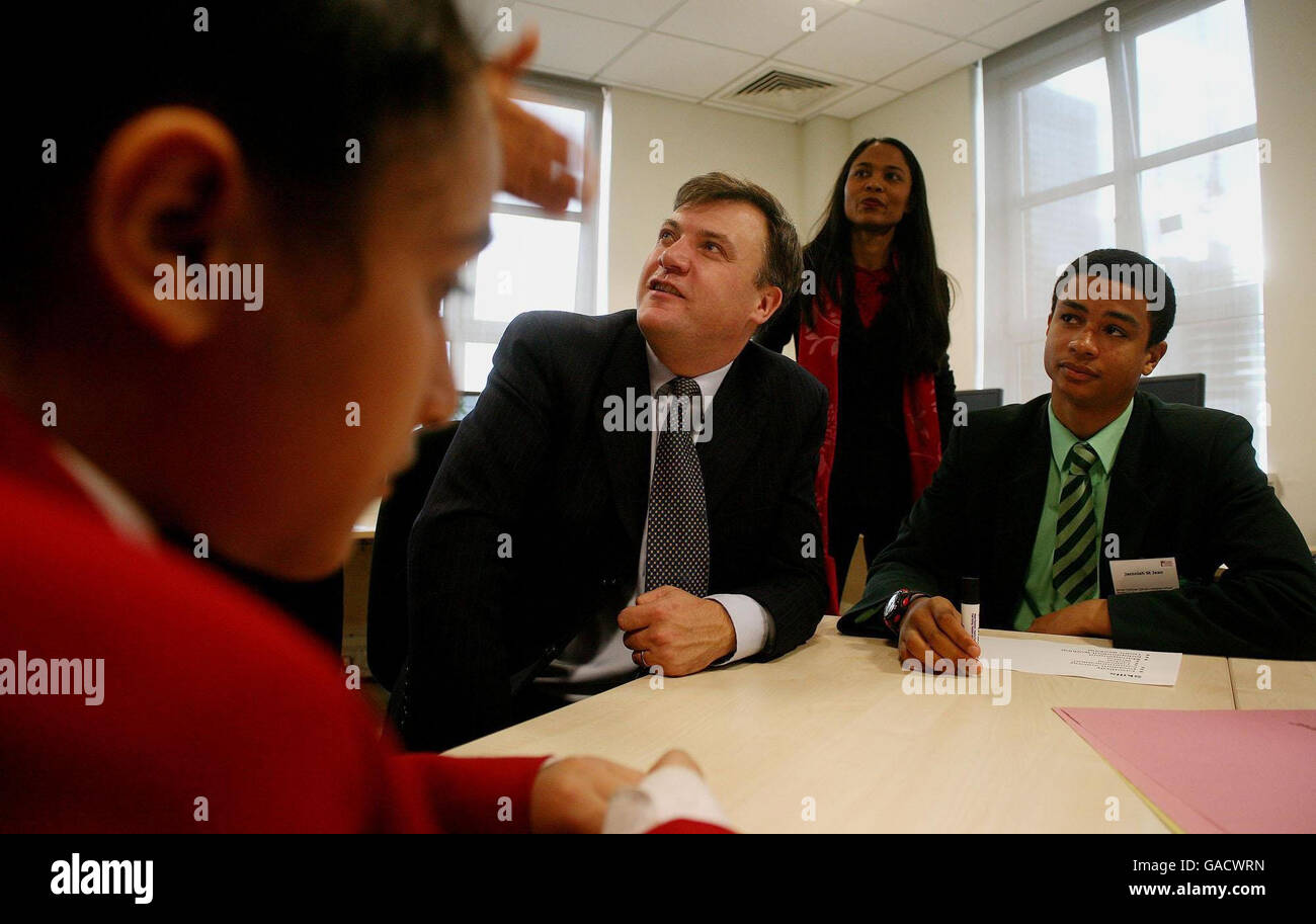 Visits tower hamlets college in east london met students teachers hi ...
