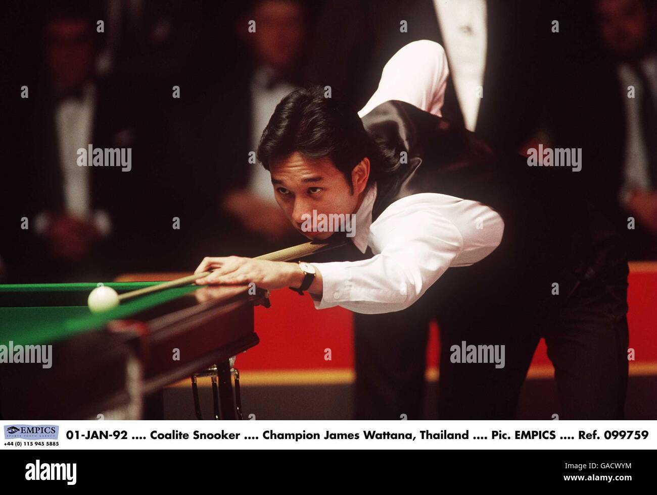 01 jan 92 coalite snooker champion james wattana hi-res stock ...