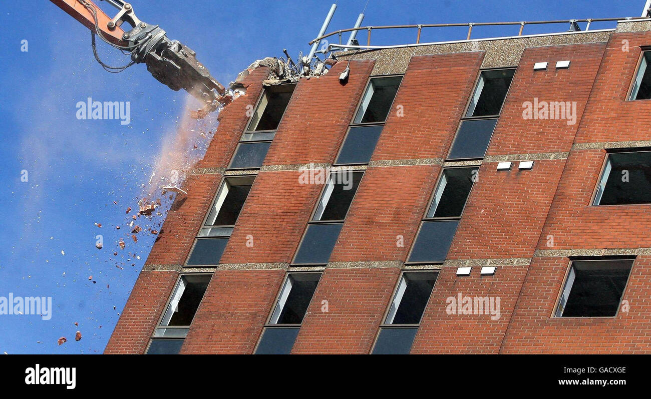 Wrecking excavator demolition site hi-res stock photography and images ...