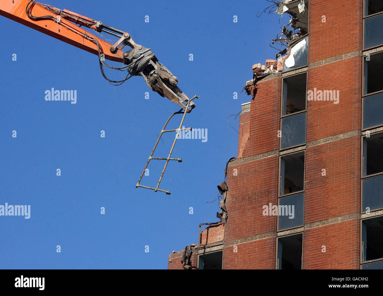 Wrecking machines hi-res stock photography and images - Alamy