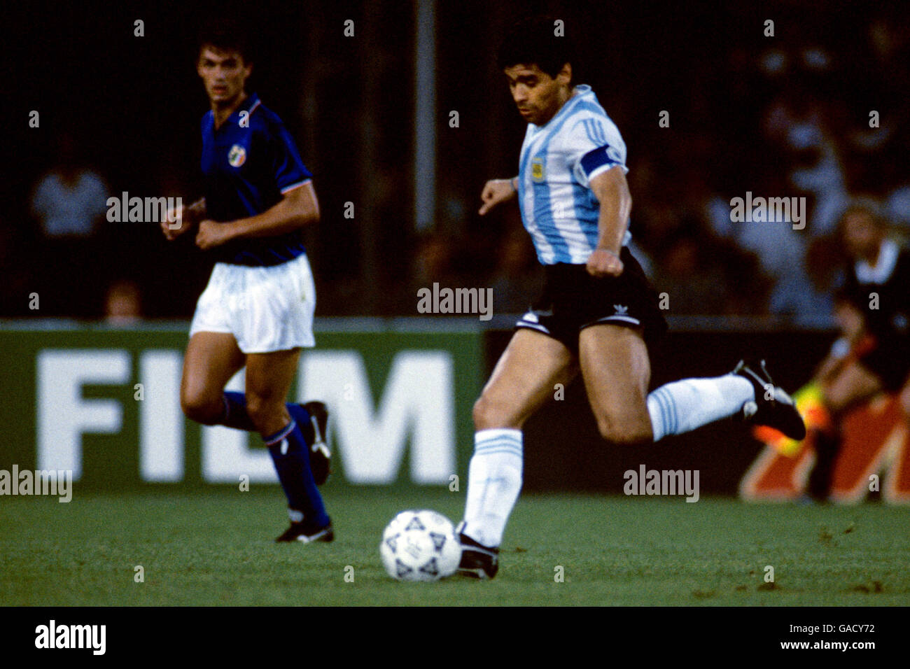 Soccer - FIFA World Cup Italia 90 - Semi Final - Italy v Argentina ...