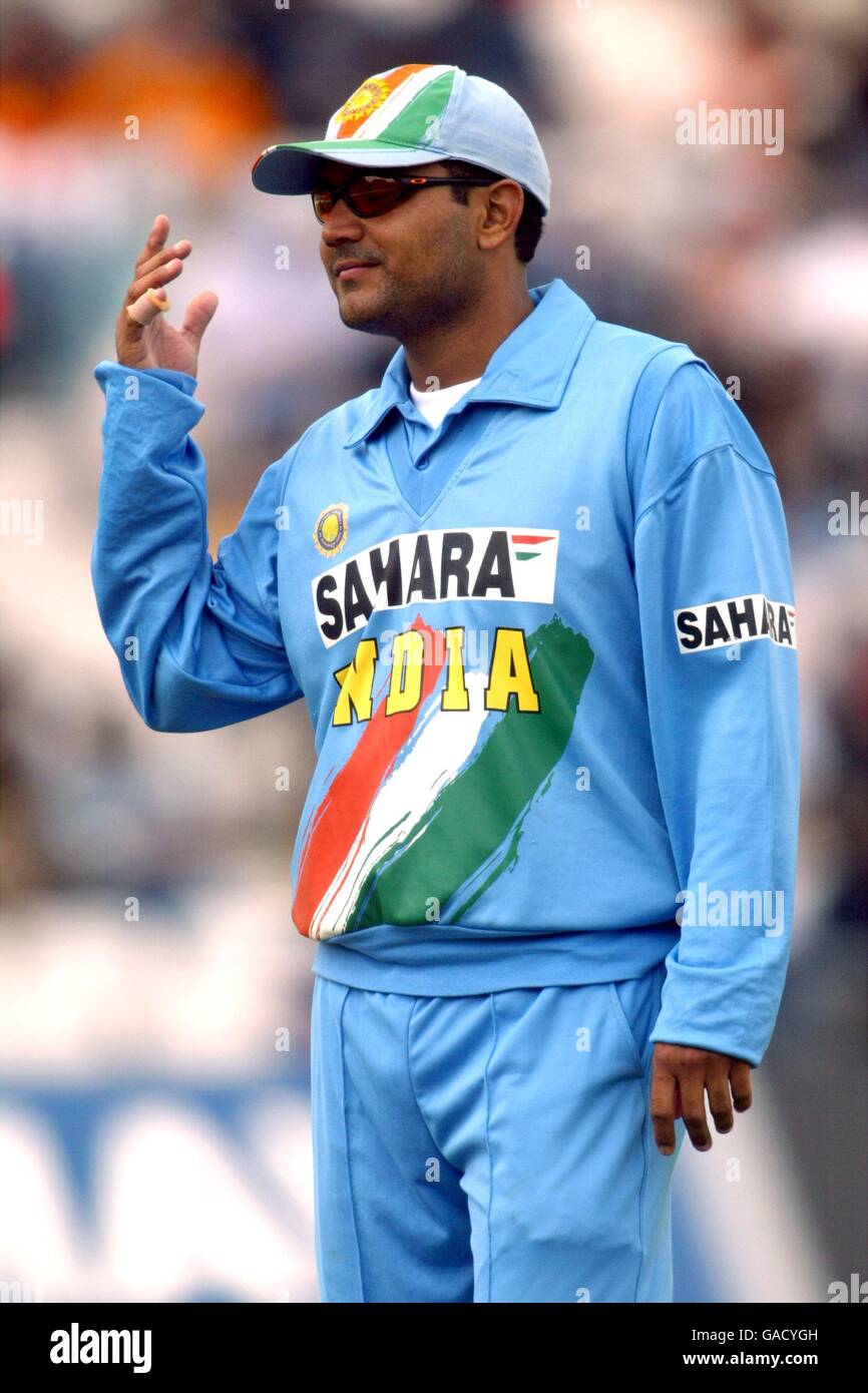 India v sri lanka indias anil kumble hi-res stock photography and ...