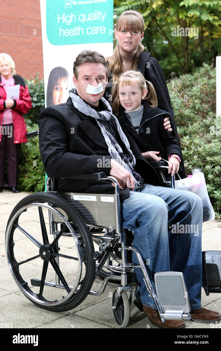 Opera singer russell watson with his daughters hannah hi-res stock ...