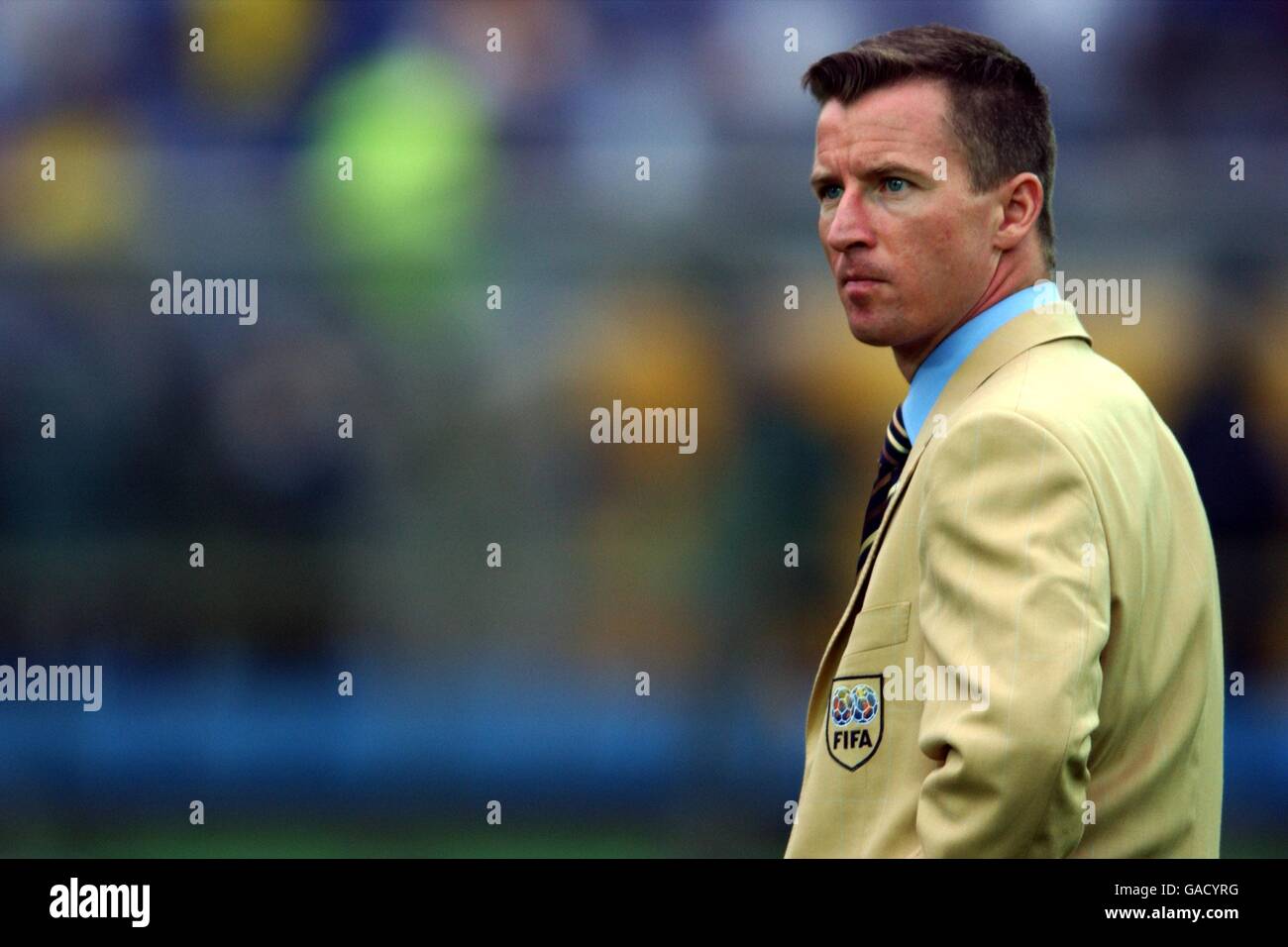 Assistant referee philip sharp hi-res stock photography and images - Alamy