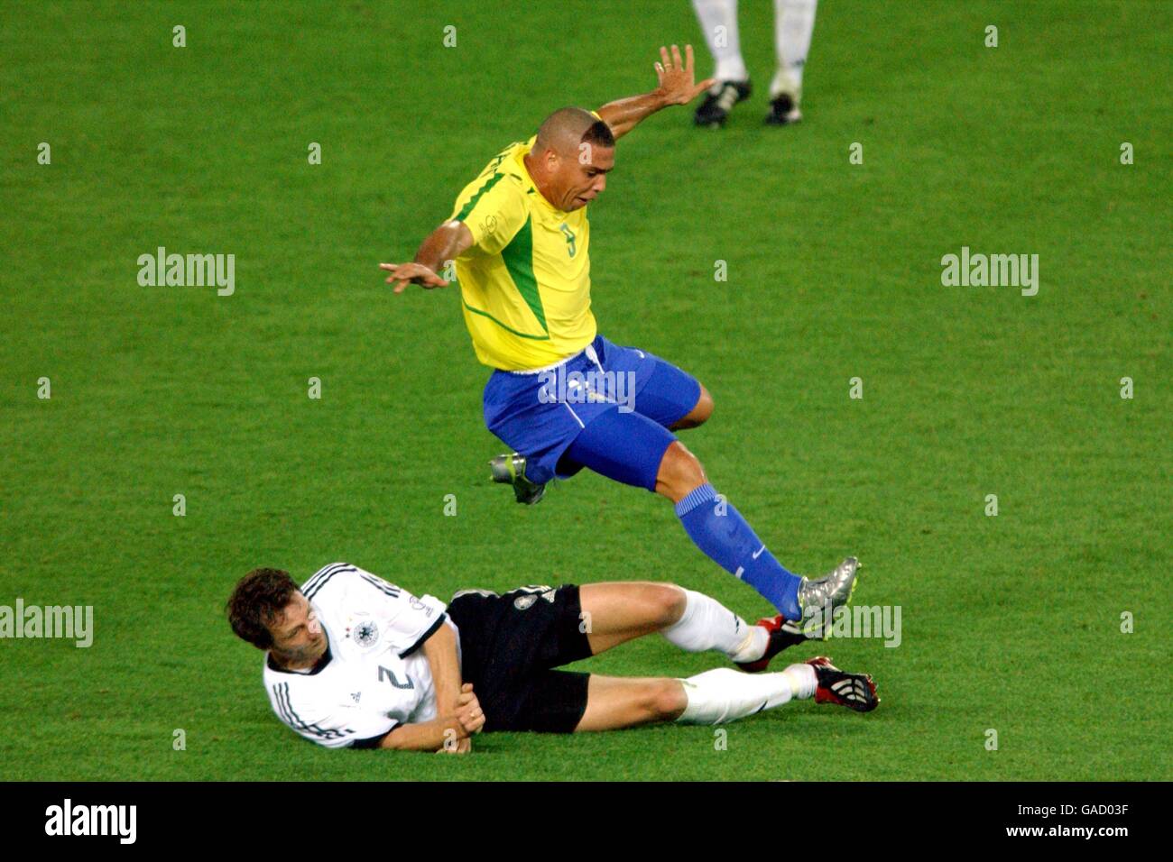 Thomas linke world cup 2002 hi-res stock photography and images - Alamy