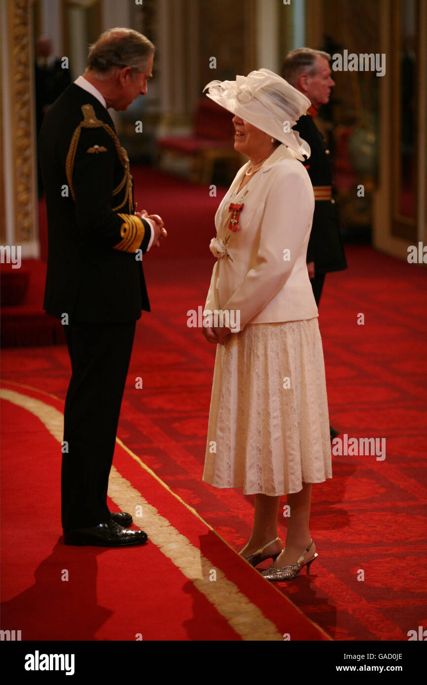 Mrs Kathleen Cheetham from Bolton is made an MBE by the Prince of Wales ...