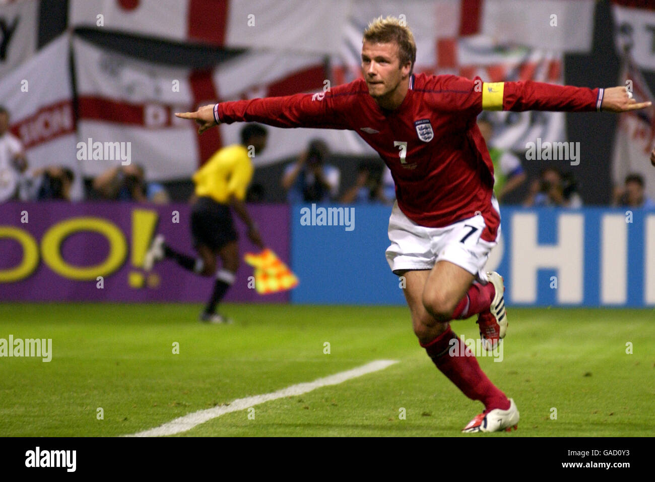 Soccer - FIFA World Cup 2002 - Group F - Argentina v England. England's ...