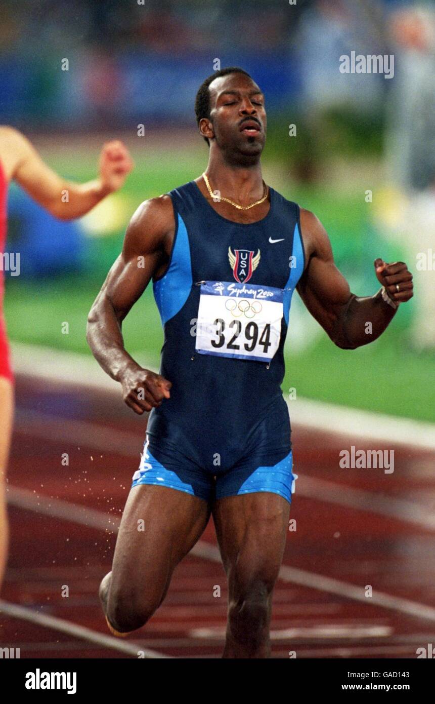 Michael johnson 2000 olympics hi-res stock photography and images - Alamy