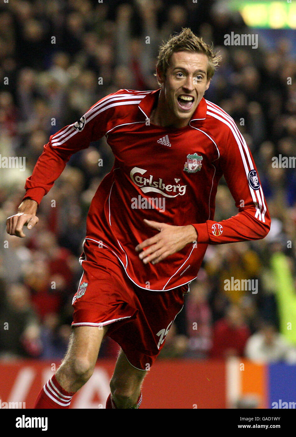 Sport football running celebrating smiling hi-res stock photography and ...