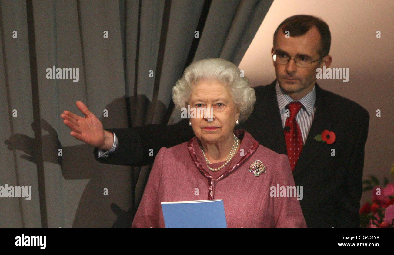 Britain's Queen Elizabeth II officially opens St Pancras International ...