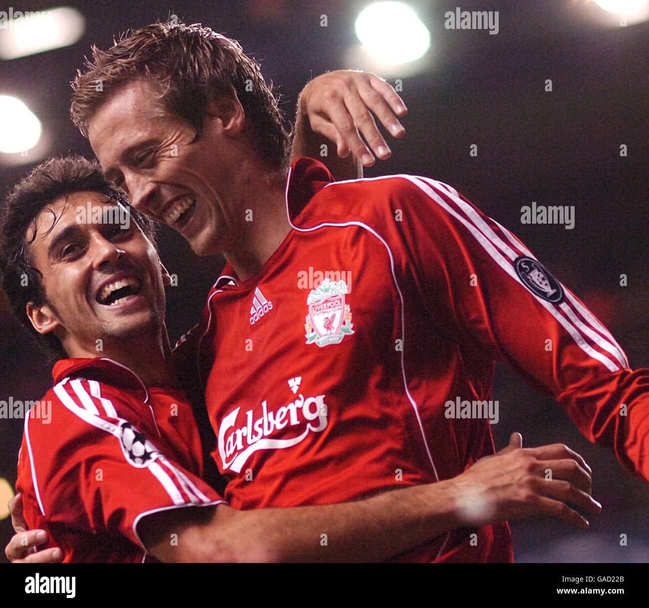 Liverpools peter crouch celebrates scoring hi-res stock photography and ...