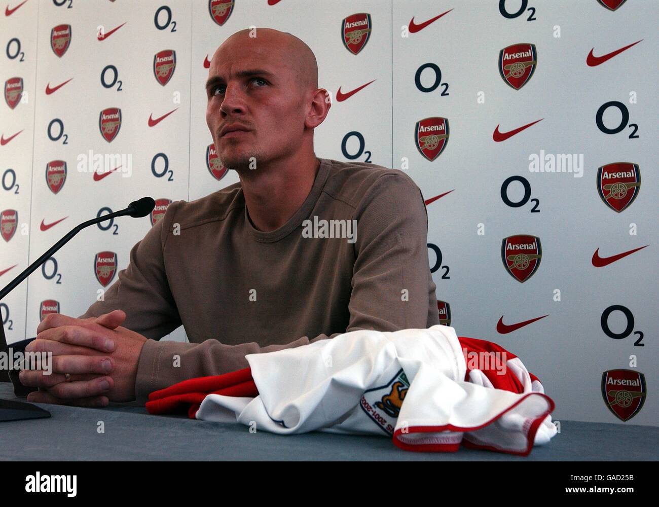 Pascal cygan during the anouncment of his signing to arsenal hi-res ...