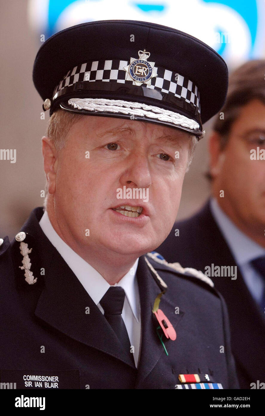 London metropolitan police hat hi-res stock photography and images - Alamy
