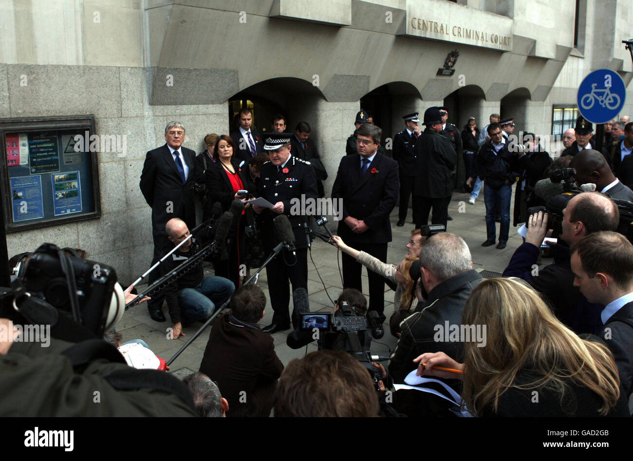 Jean Charles de Menezes Stockwell shooting trial Stock Photo - Alamy