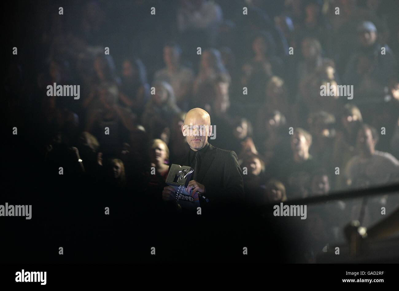 Rem frontman michael stipe hi-res stock photography and images - Alamy