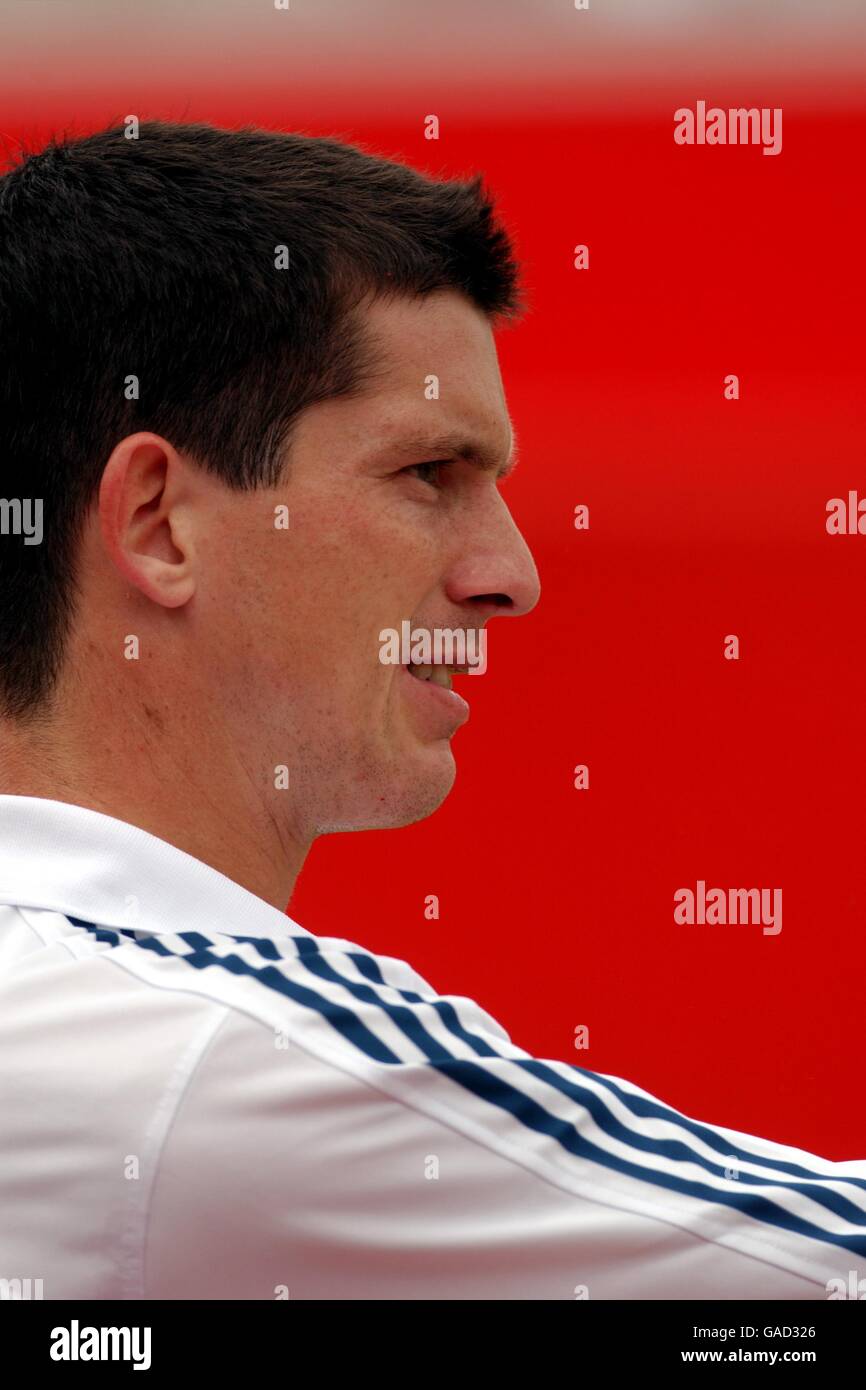 Tim henman match neville godwin hi-res stock photography and images - Alamy