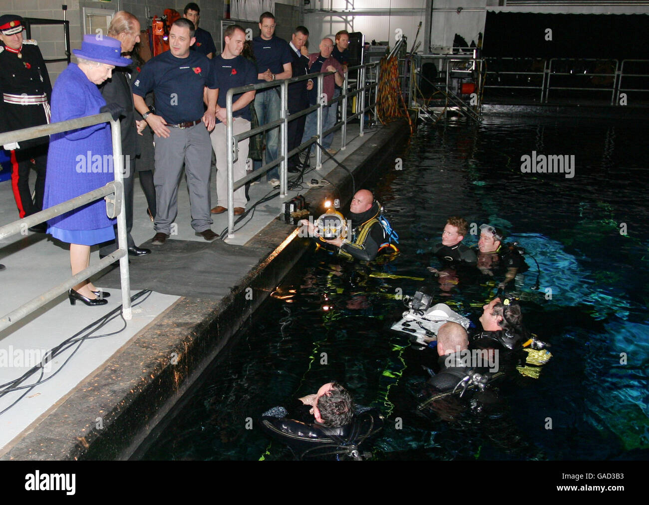 Meets divers hi-res stock photography and images - Alamy