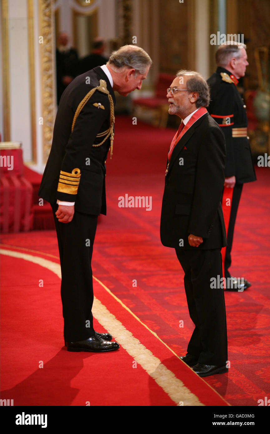 Professor Azim Surani from Cambridge is made a CBE by the Prince of ...