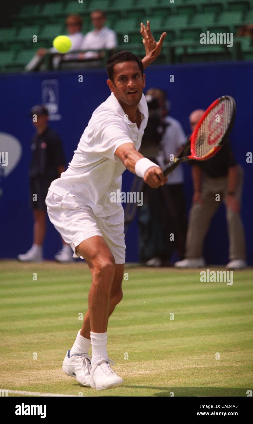Tennis - Nottingham Open 2002 - Quarter Finals Stock Photo - Alamy