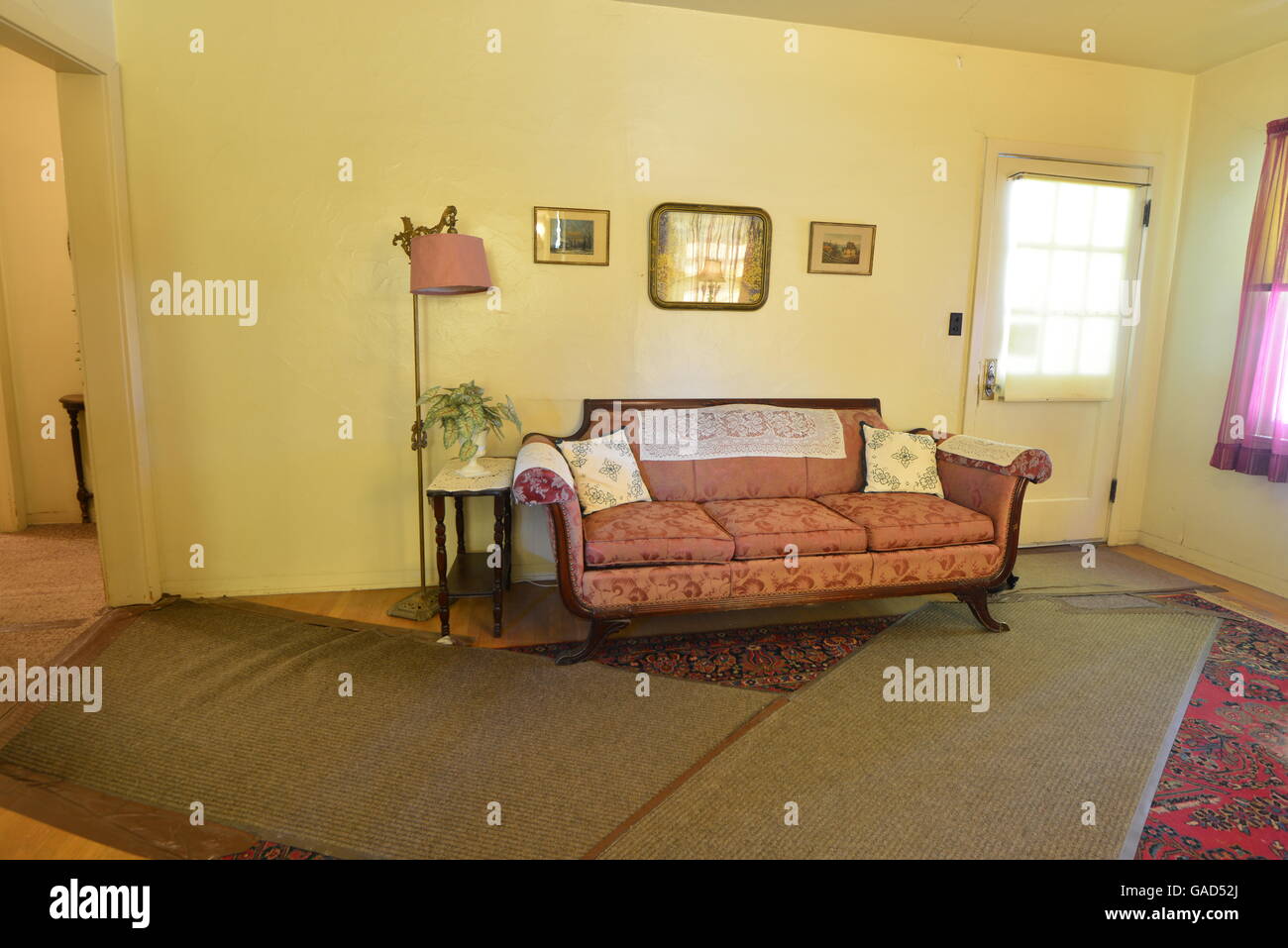 An American pre -World War Two living room Stock Photo - Alamy