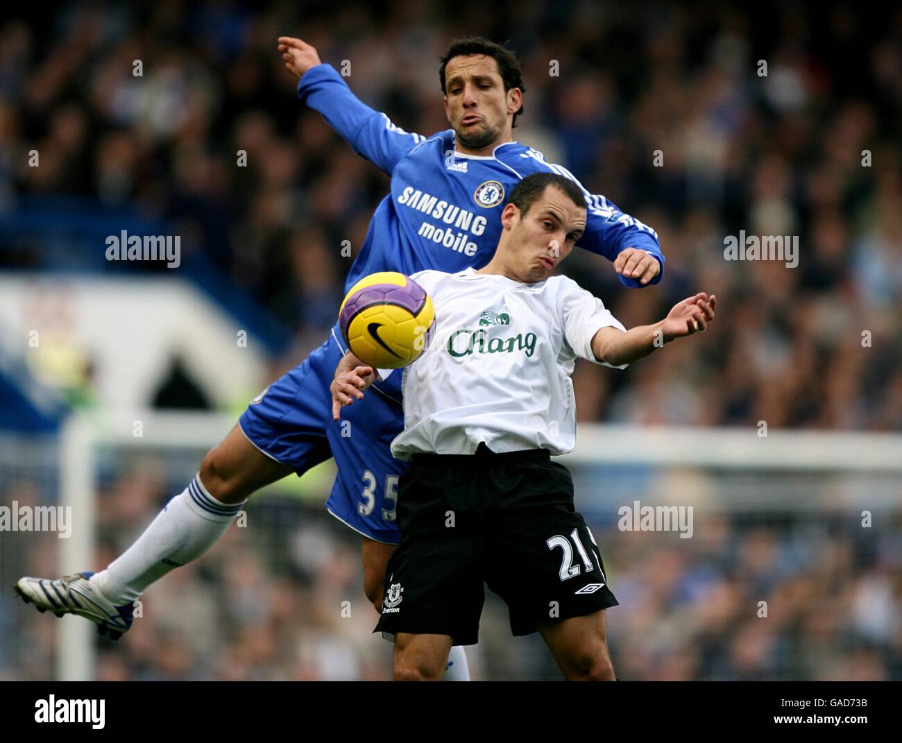 Evertons leon osman chelseas juliano belletti battle for the ball hi ...