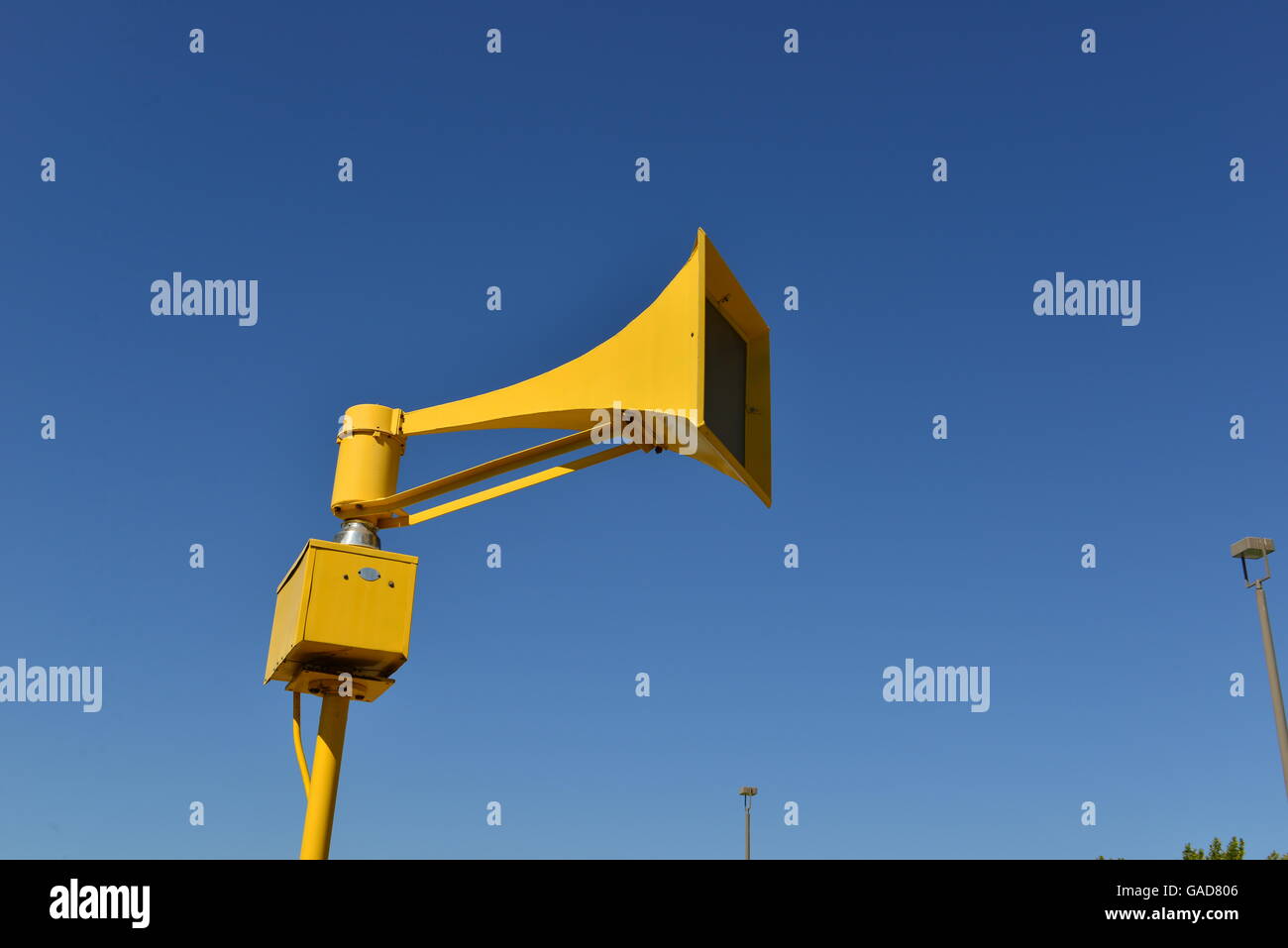 Air raid siren hi-res stock photography and images - Alamy