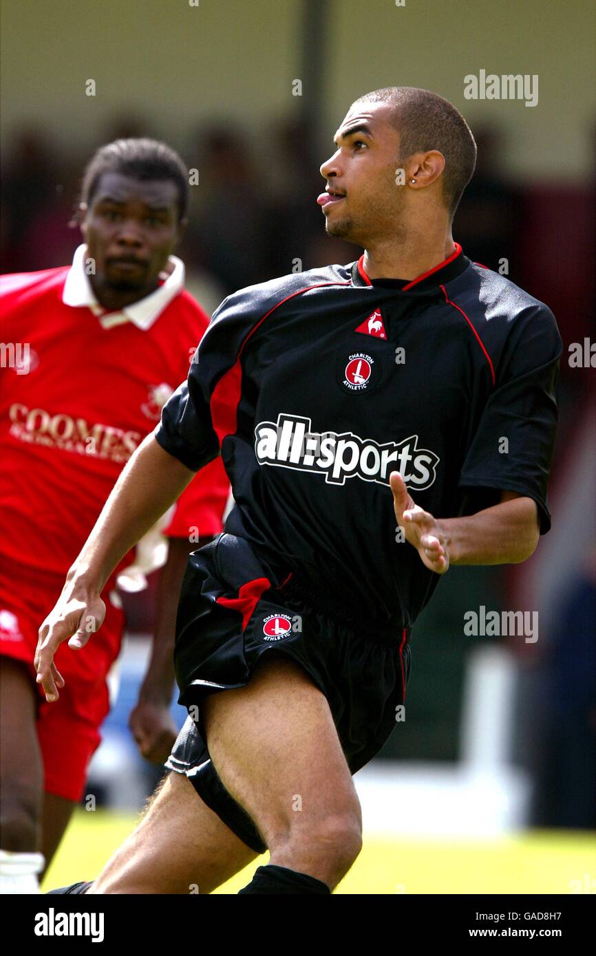 Jonathan fortune charlton hi-res stock photography and images - Alamy