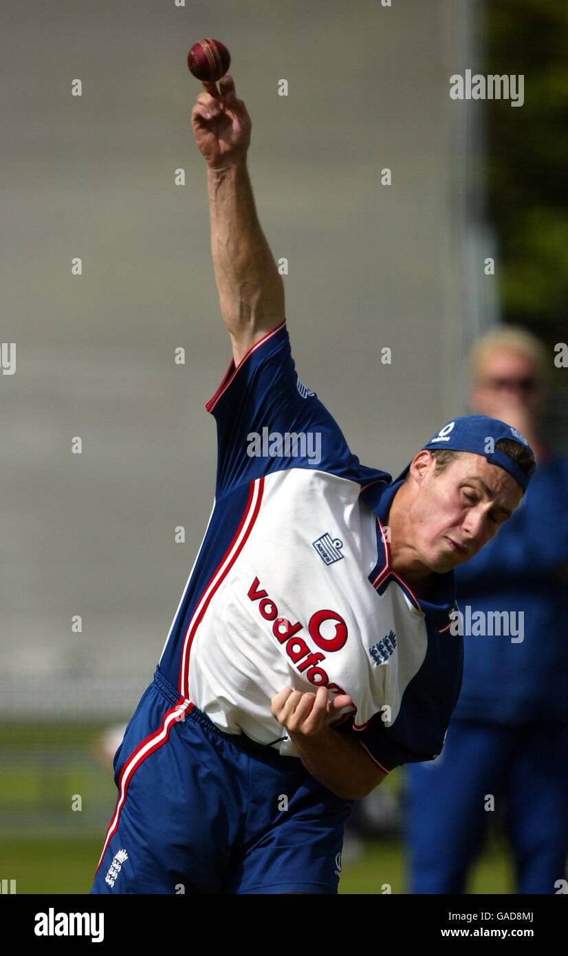 Cricket - England v India - First npower Test - Nets Stock Photo - Alamy