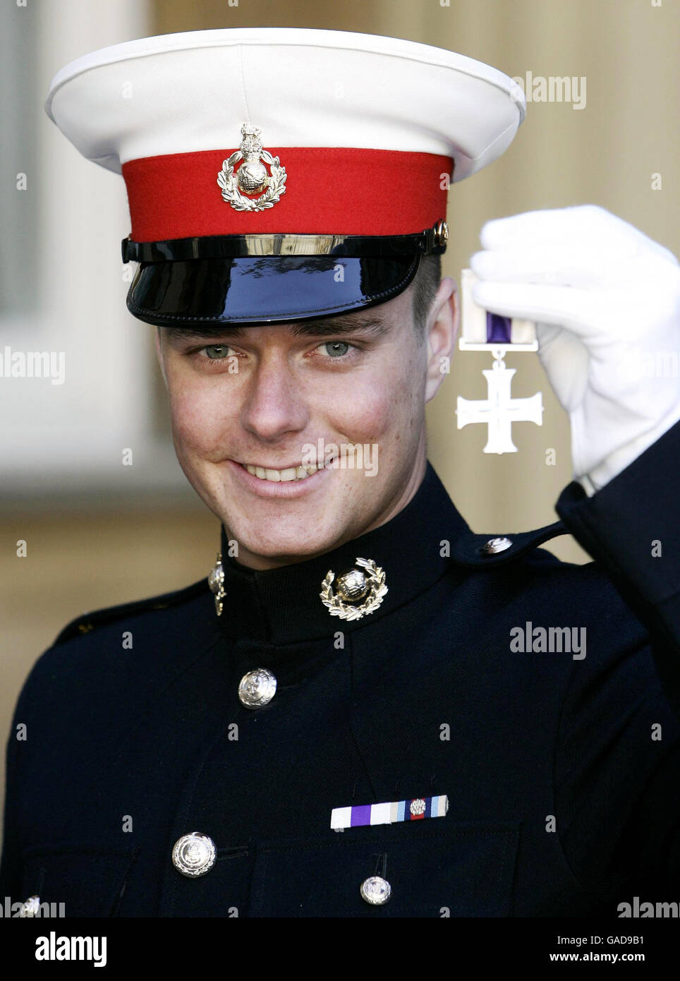 Royal marines uniform close up hi-res stock photography and images - Alamy
