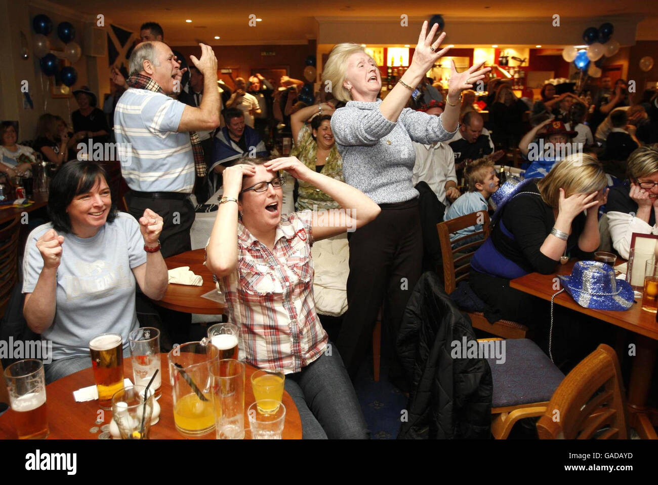 Football scotland fans shouting hi-res stock photography and images - Alamy
