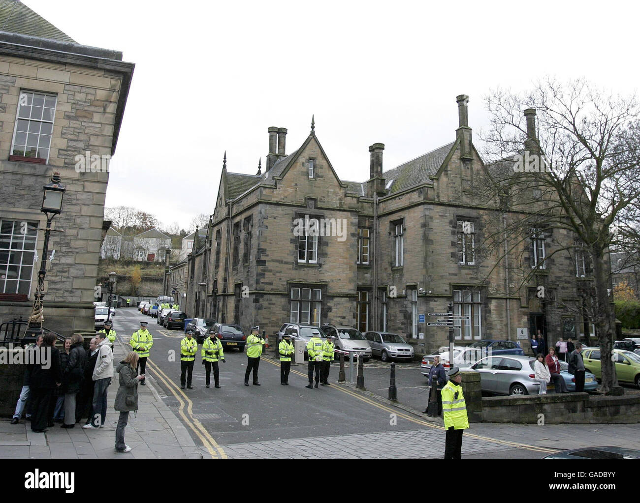 Police block the entrance of Linlithgow Sherriff Court, the family of ...