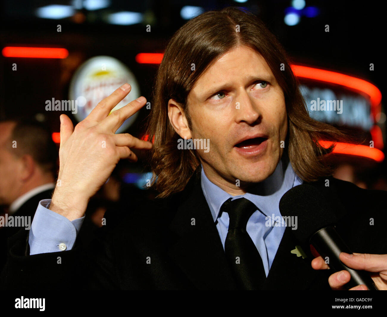 Crispin glover arriving european film premiere beowulf vue leicester ...