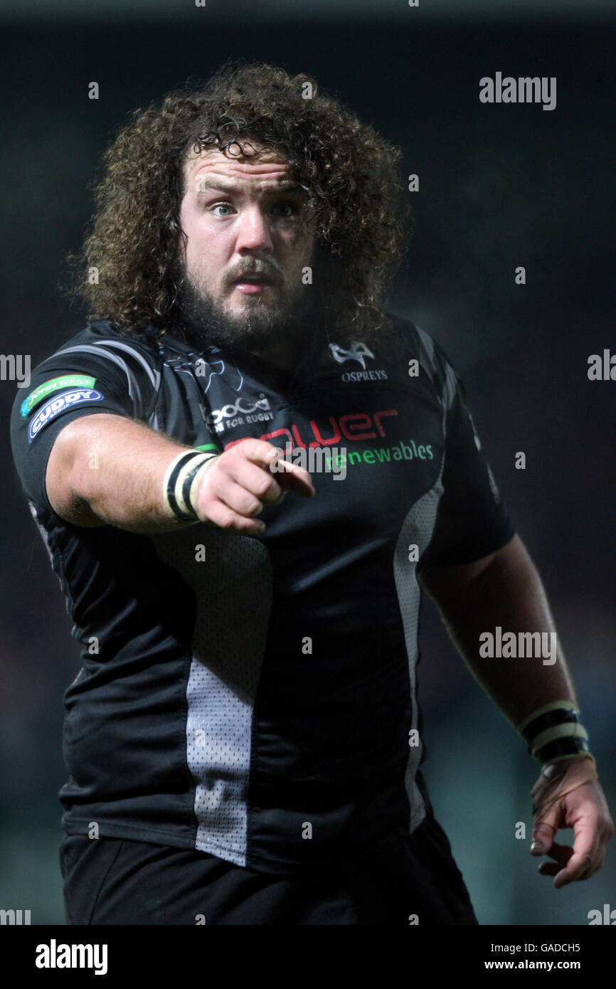 Rugby union top half length pointing hi-res stock photography and ...