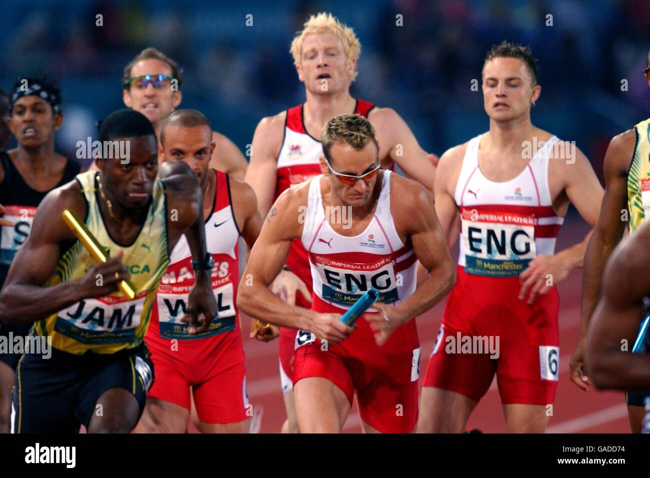 Manchester 2002 commonwealth games mens 400m hi-res stock photography ...
