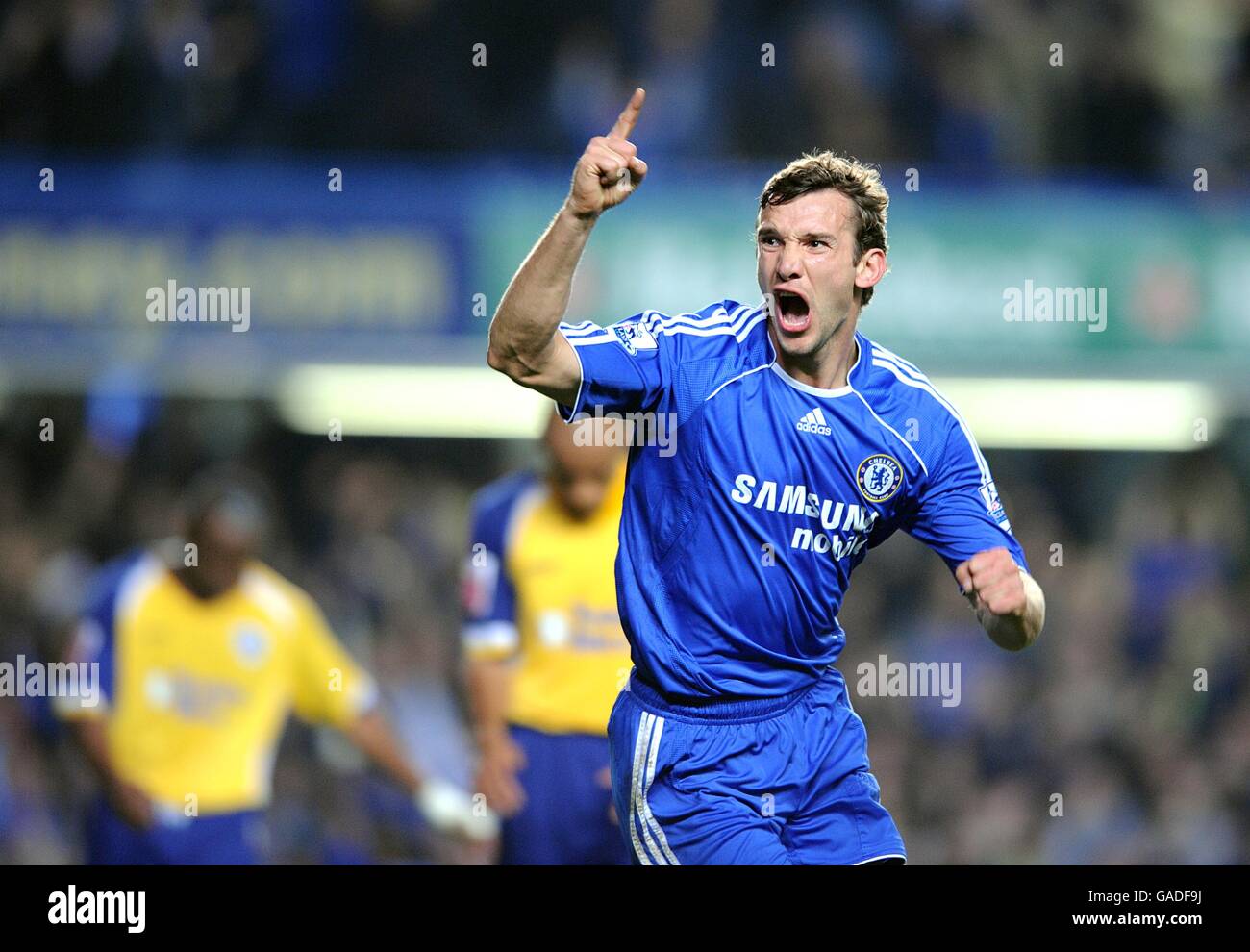 Chelseas andriy shevchenko celebrates his goal hi-res stock photography ...