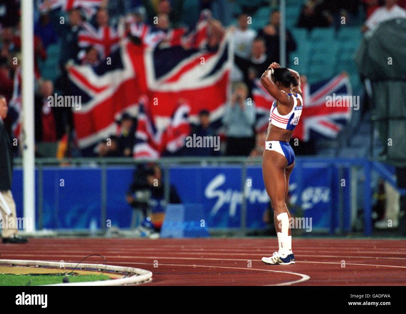 Denise lewis 2000 olympics hi-res stock photography and images - Alamy