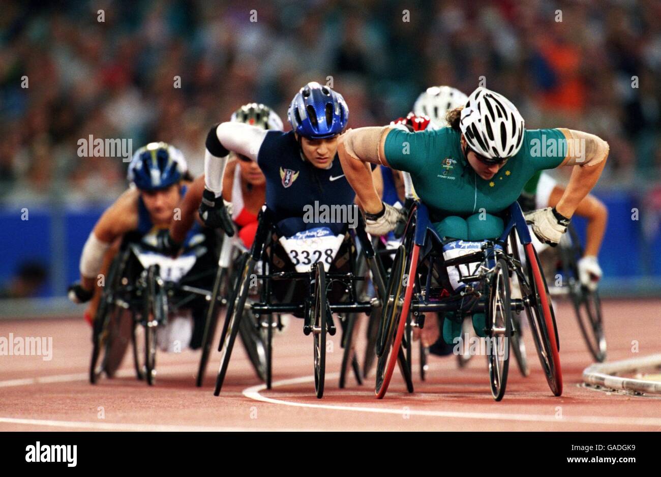 Action from the womens wheelchair 800m final hi-res stock photography ...