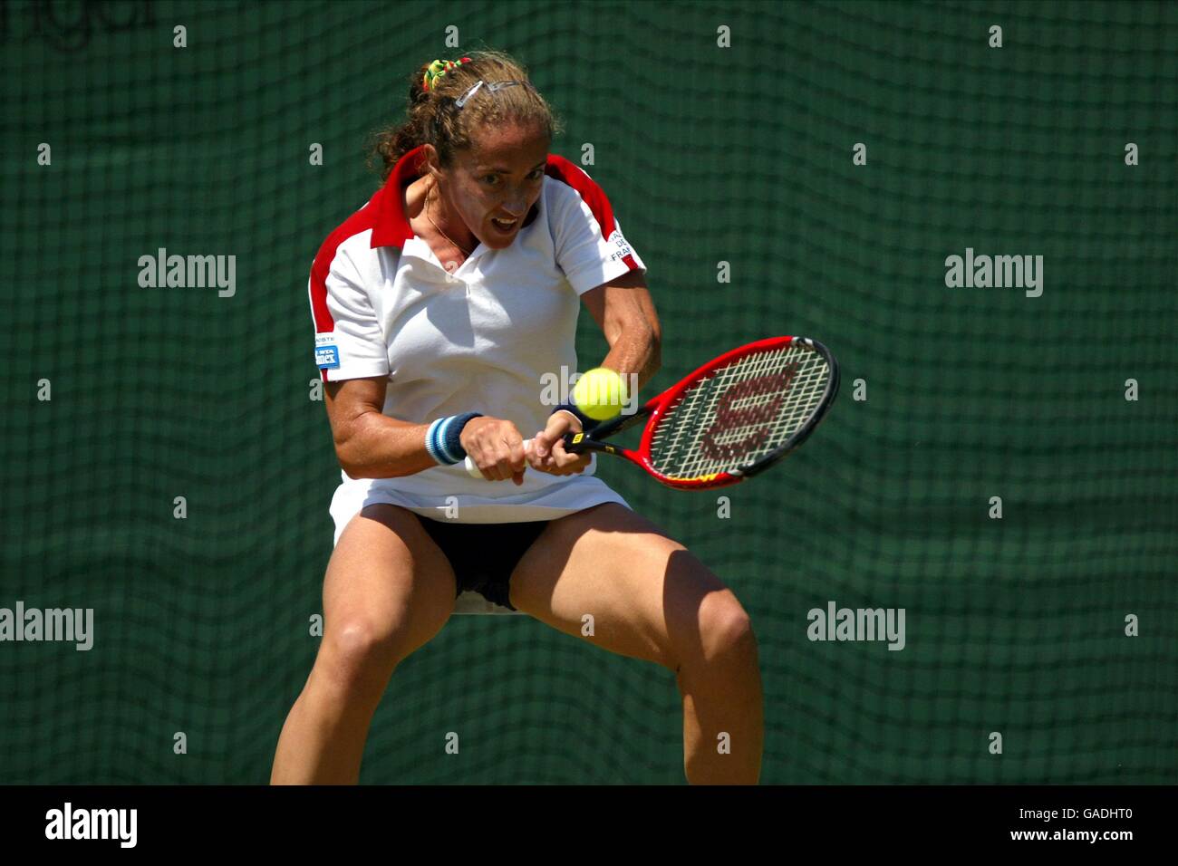 Sandrine testud in action against mary pierce hi-res stock photography ...