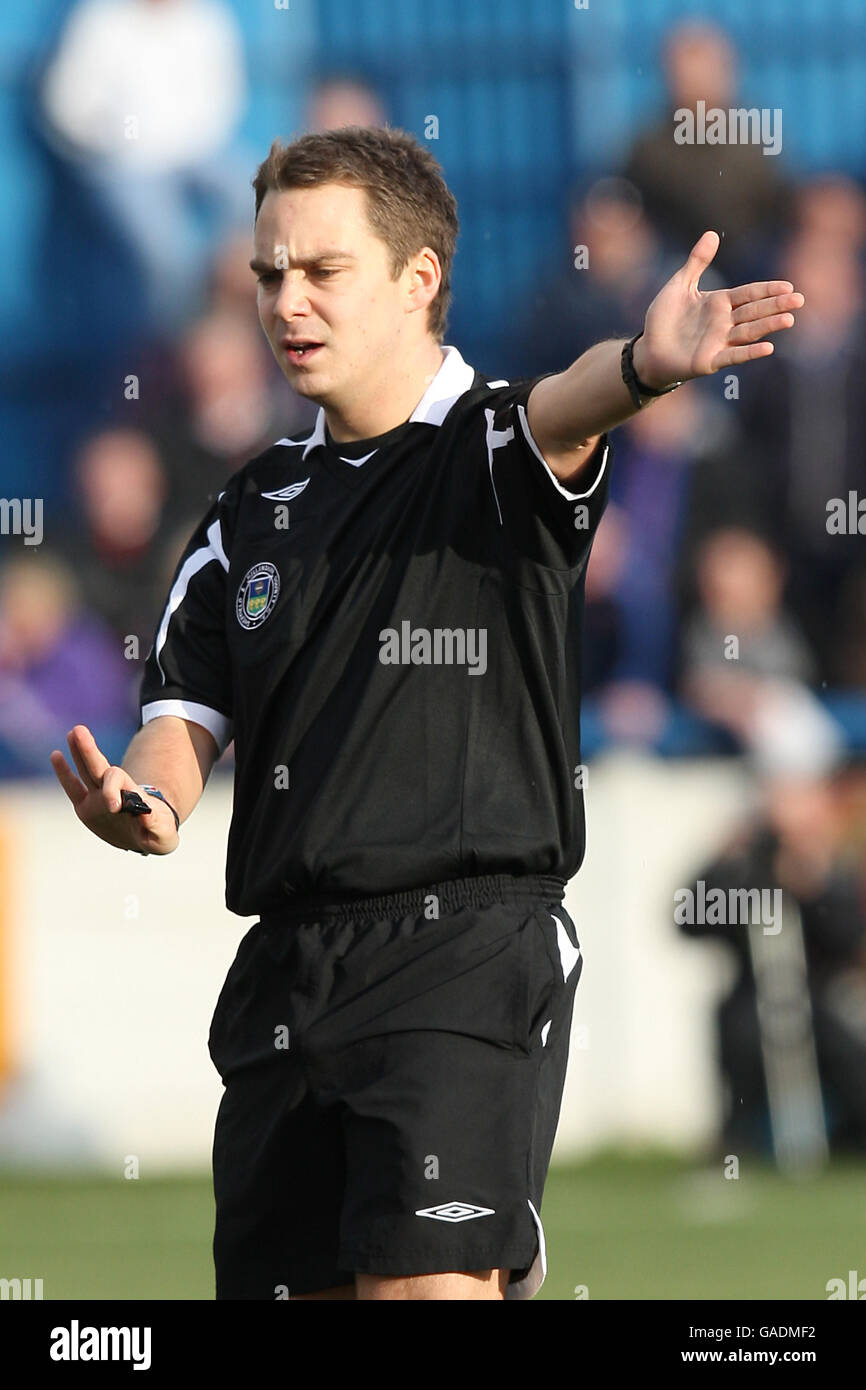 Matt foley hi-res stock photography and images - Alamy