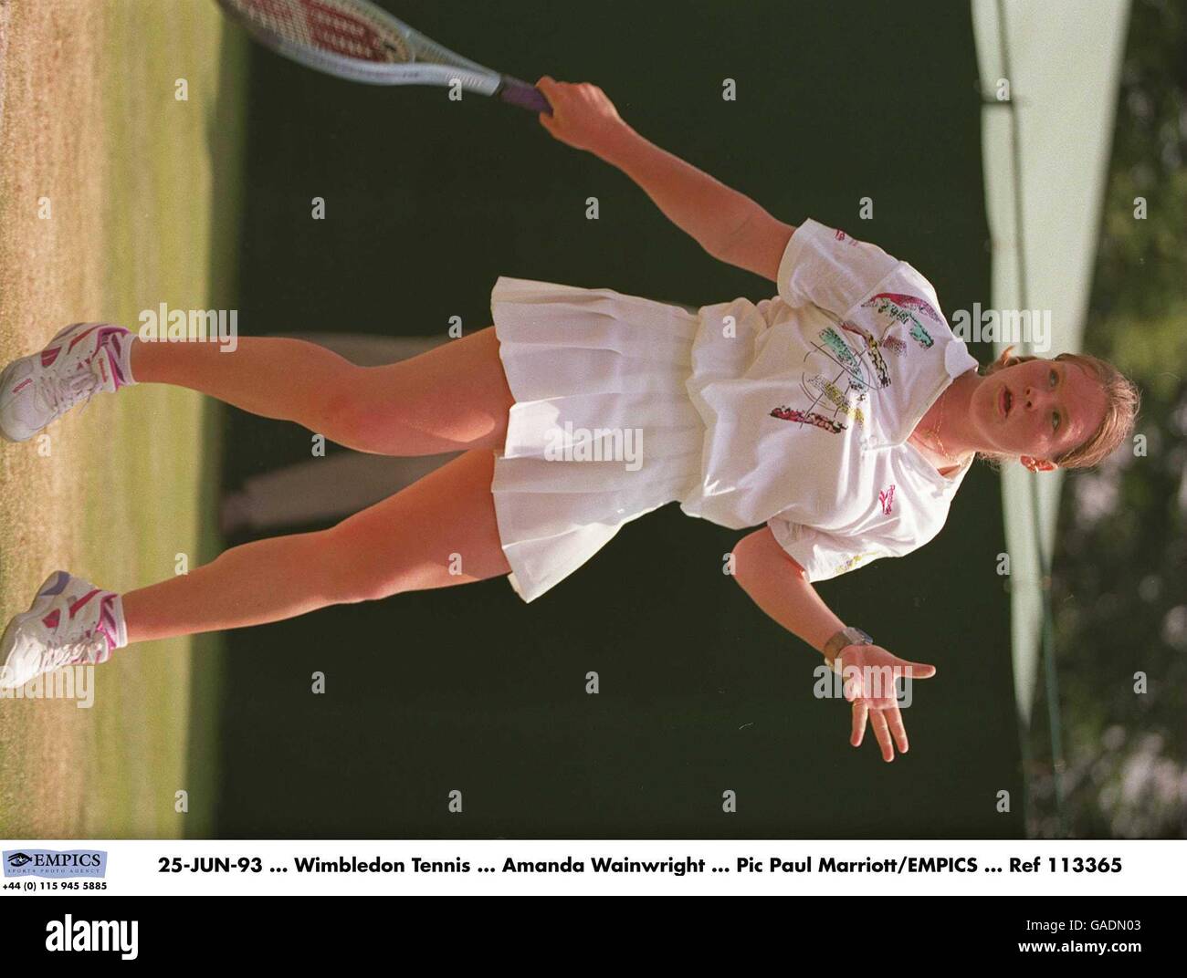 Tennis - Wimbledon Championship. Amanda Wainwright Stock Photo - Alamy
