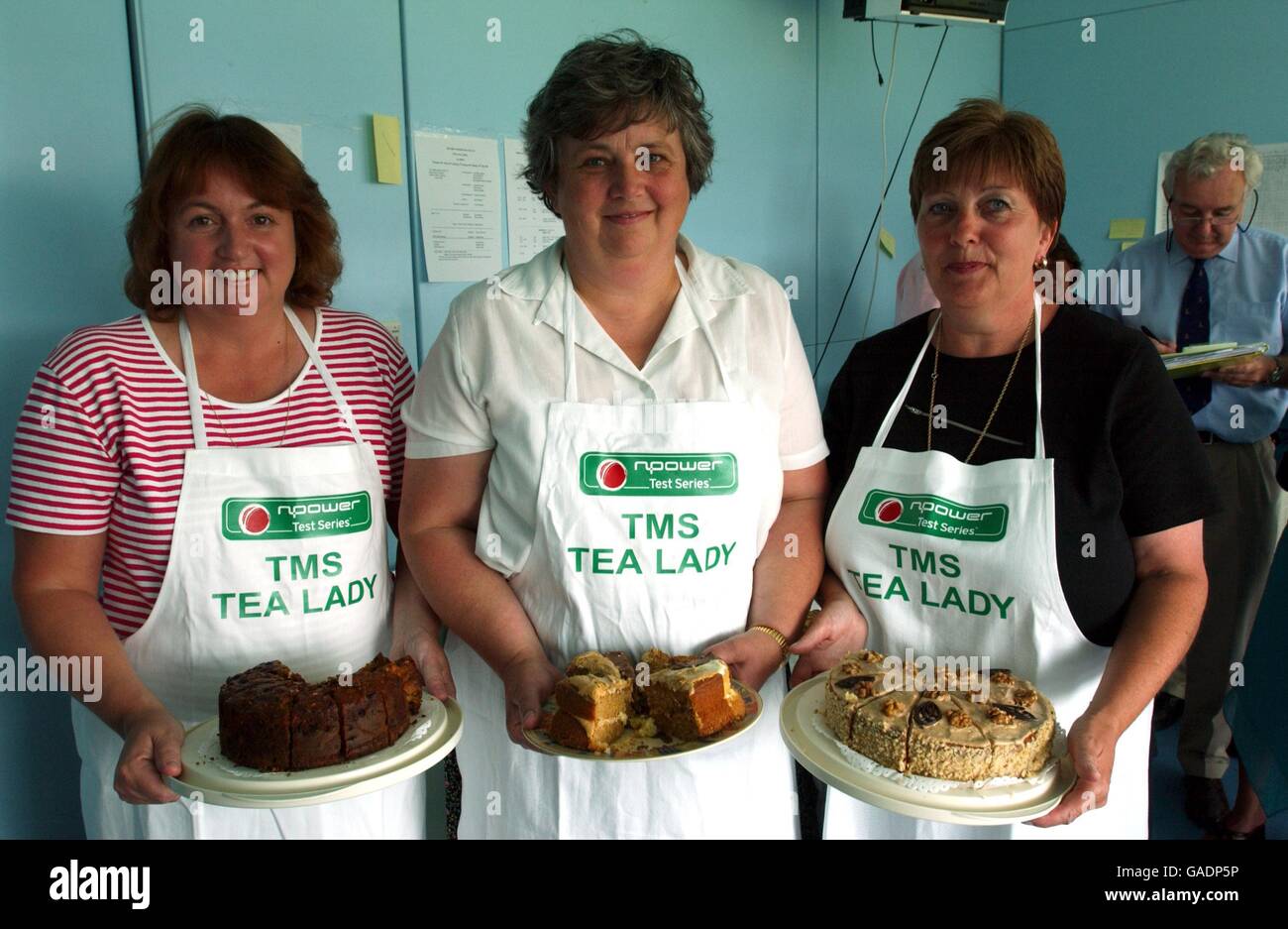 Cricket tea cakes hi-res stock photography and images - Alamy