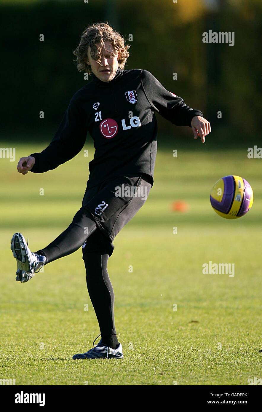 At motspur park training ground hi-res stock photography and images - Alamy