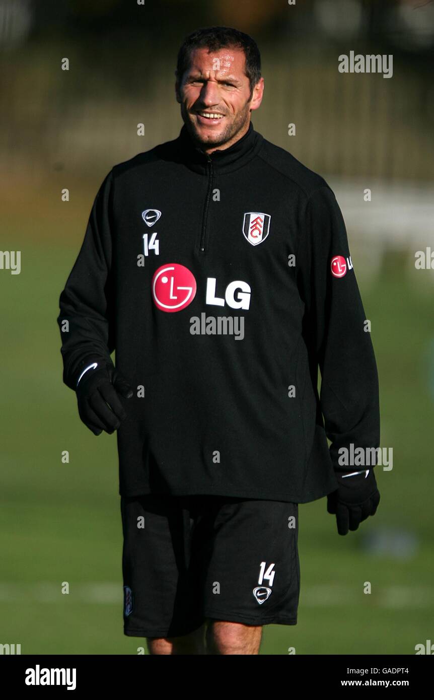 Soccer fulham training motspur park training ground hi-res stock ...