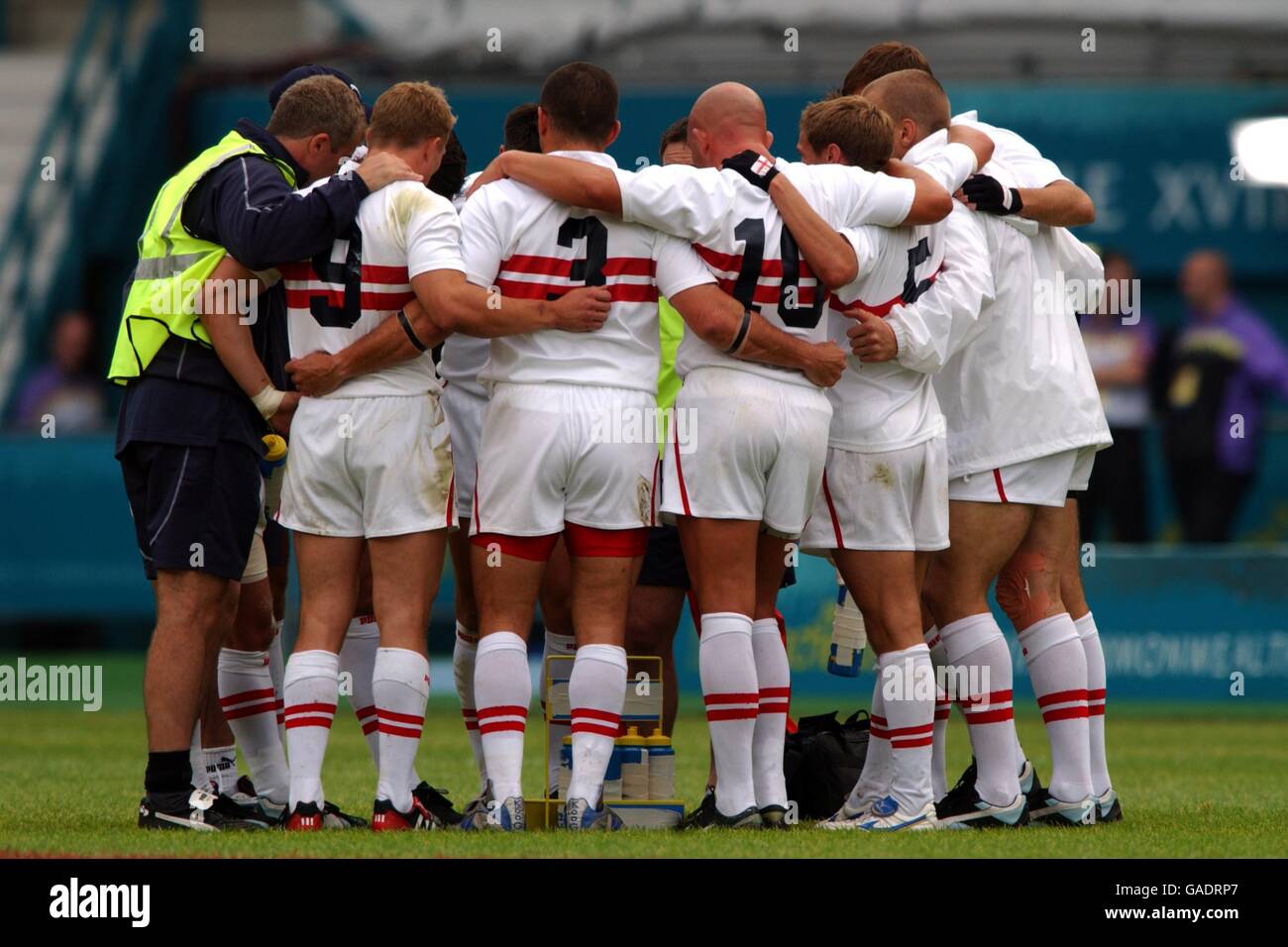 England rugby team huddle hi-res stock photography and images - Alamy