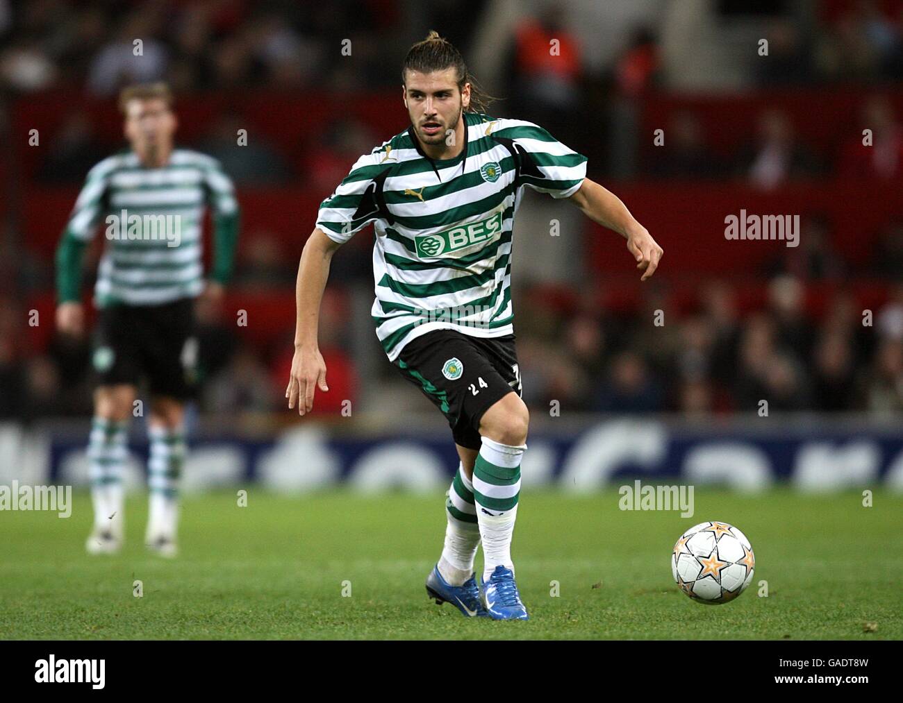 Soccer - UEFA Champions League - Group F - Manchester United v Sporting ...