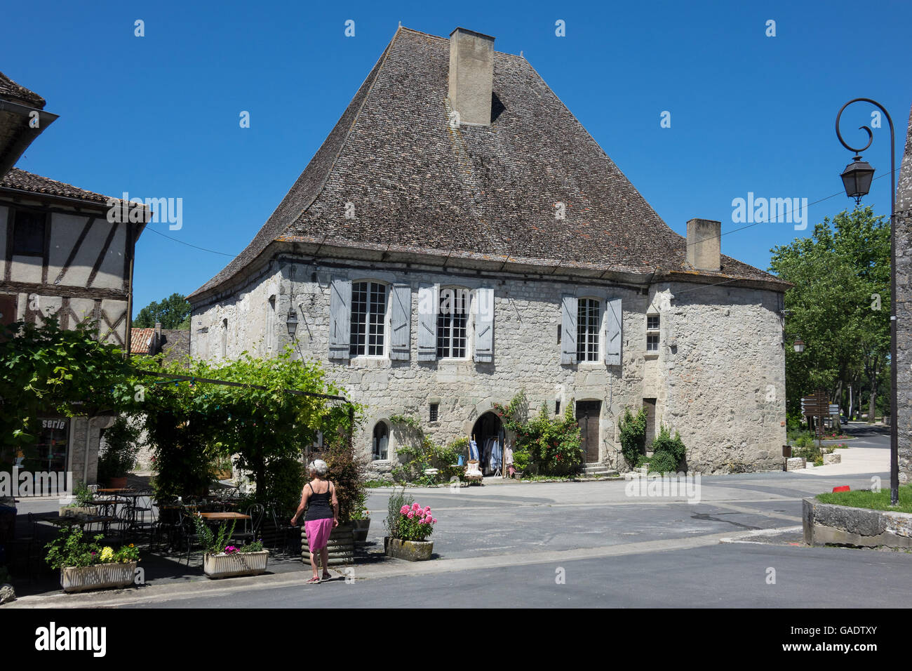France, Dordogne, Issigeac, medieval village, Maison des Dimes Stock ...