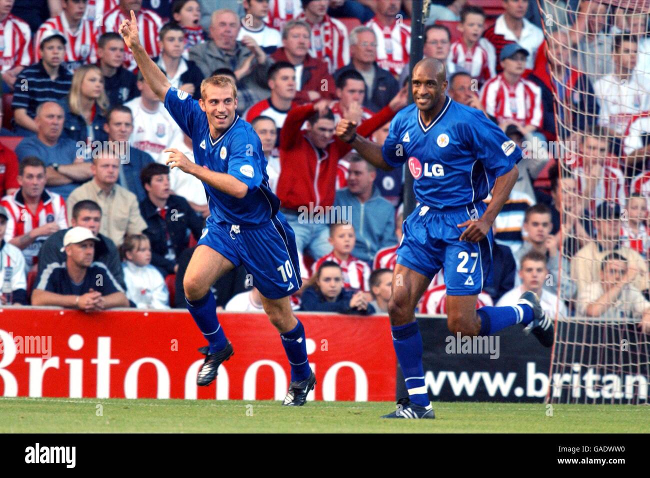 James deane hi-res stock photography and images - Alamy