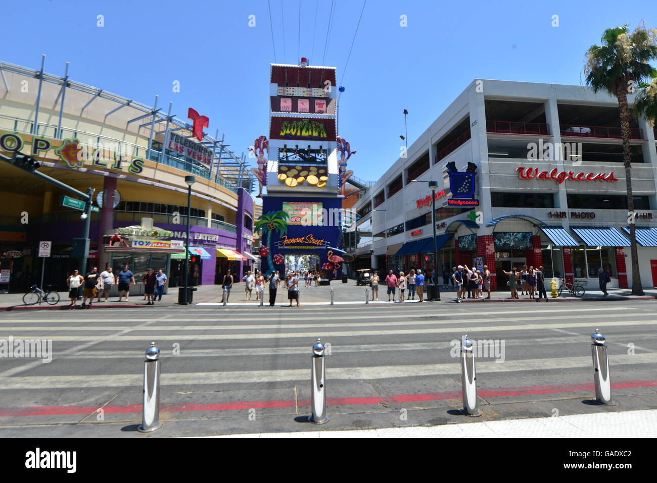 Fremont zip line hi-res stock photography and images - Alamy