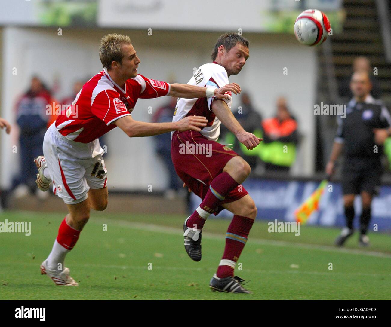 Charlton athletics luke varney and burleys graham alexander hi-res ...